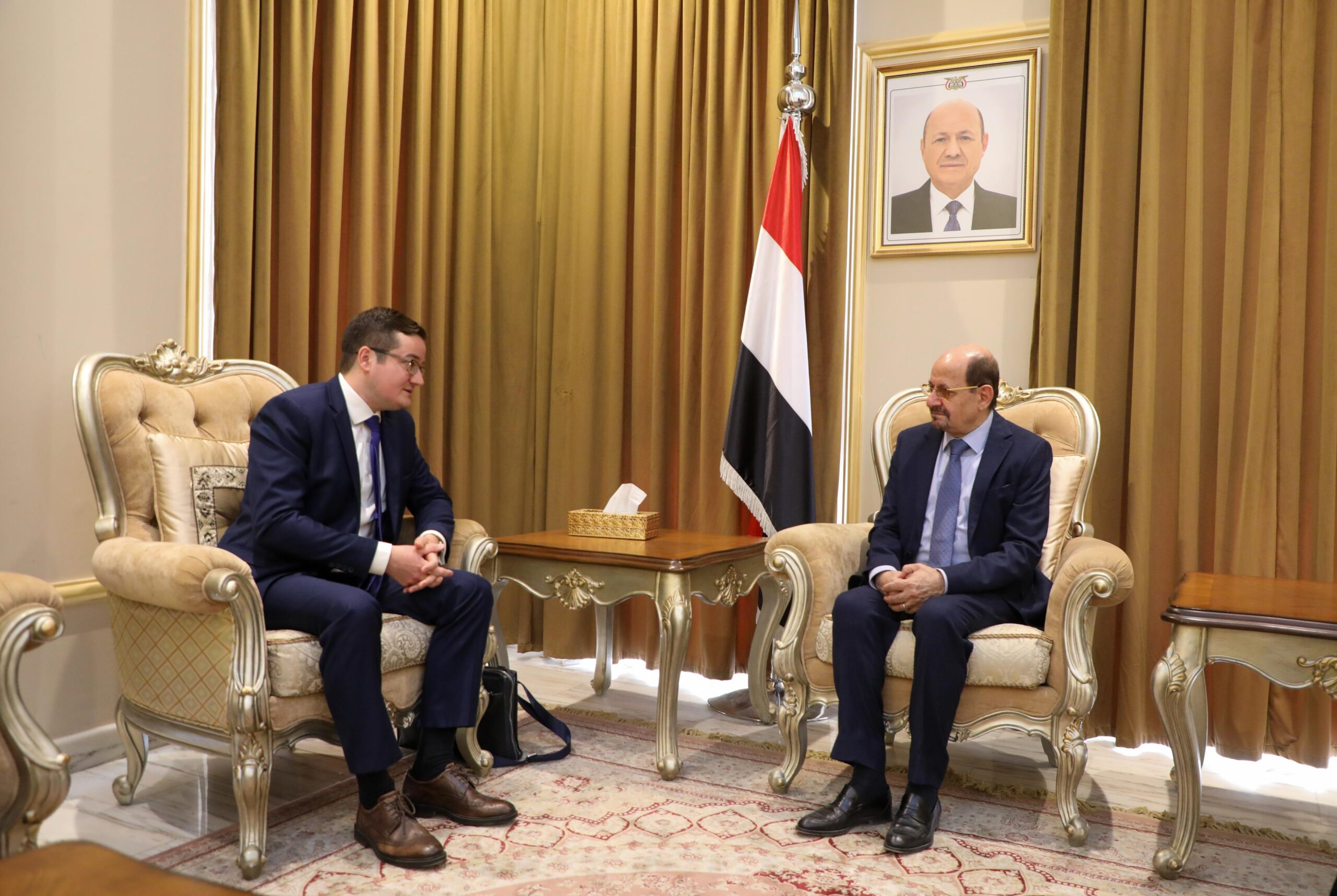 Foreign Minister, Russian Chargé d’Affaires Discuss Ways to Develop ...