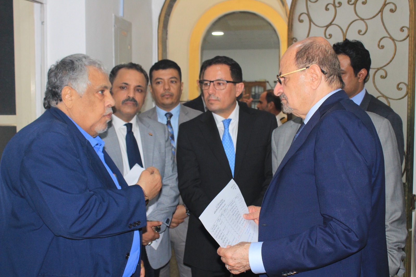 Zindani returns to Aden after participating in the session of the ...